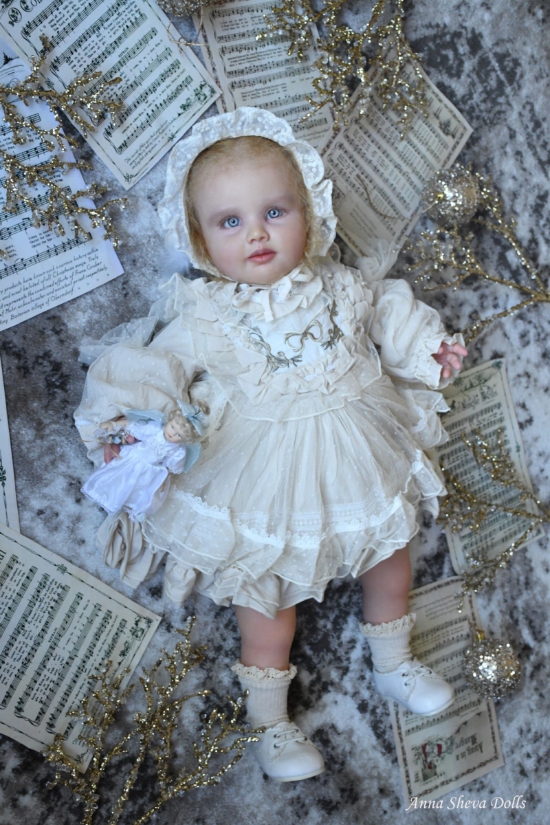 Sheva Dolls | Vivien