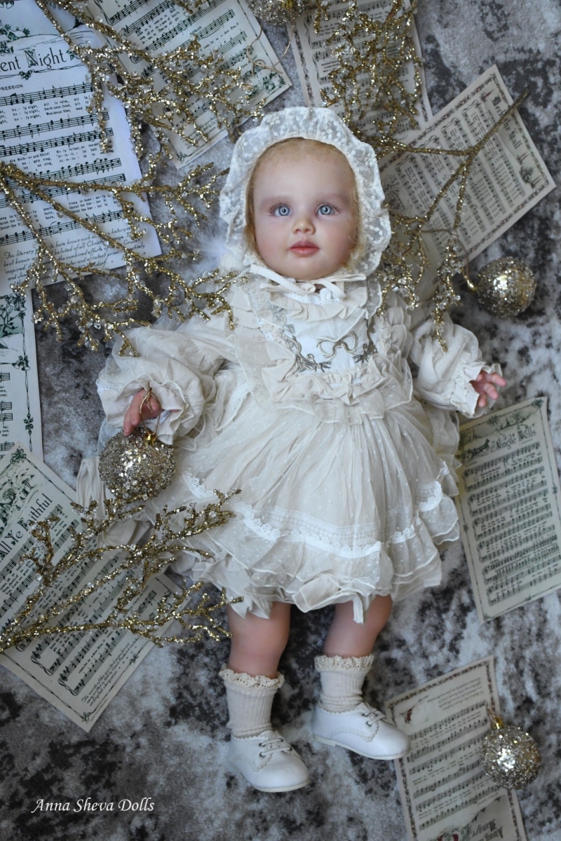 Sheva Dolls | Vivien